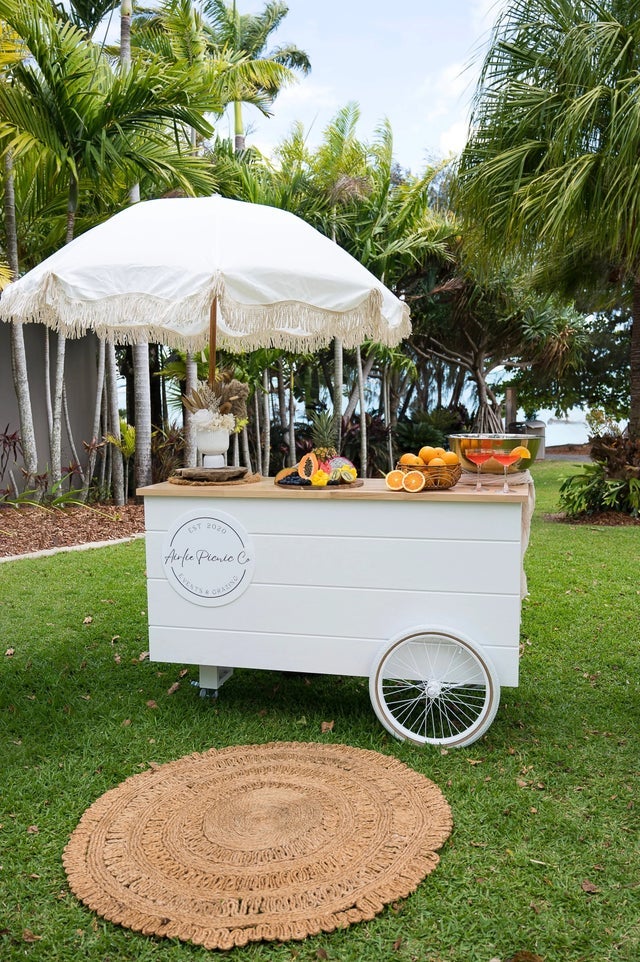 Props | Airlie Picnic Co